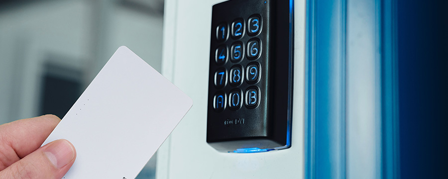 Kaarten & Tags - CDVI Benelux